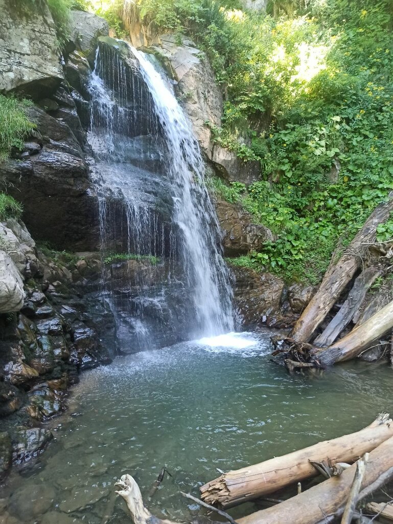 Şelale Waterfall Zolotoy, Soçi, foto
