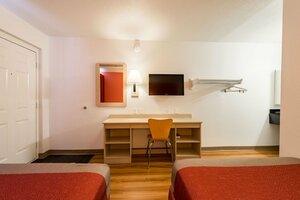 Motel 6 Reno, Nv - Virginia Plumb (1901 South Virginia Street,Reno,Nevada 89502,), otel  Reno'dan
