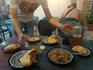 Vkus kuhnya vostoka (Kurchatova Avenue No:48В, Volgodonsk), restoran  Volgodonsk'tan