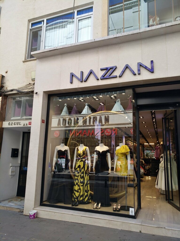 Abiye mağazaları Mira Abiye, İstanbul, foto