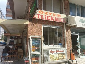 Özyer Etliekmek (Konya, Selçuklu, Nişantaş Mah., Ikbal Sok., 3B), restoran  Konya'dan