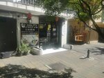 Wang's Wok (Ekvtime Takaishvili Street No:17), kafe  Batum'dan