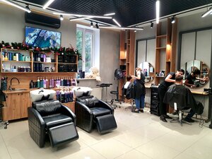 Coiffeur (улица Лермонтова No:11А), kuaförler  Simferopol'dan (Akmescit'ten)