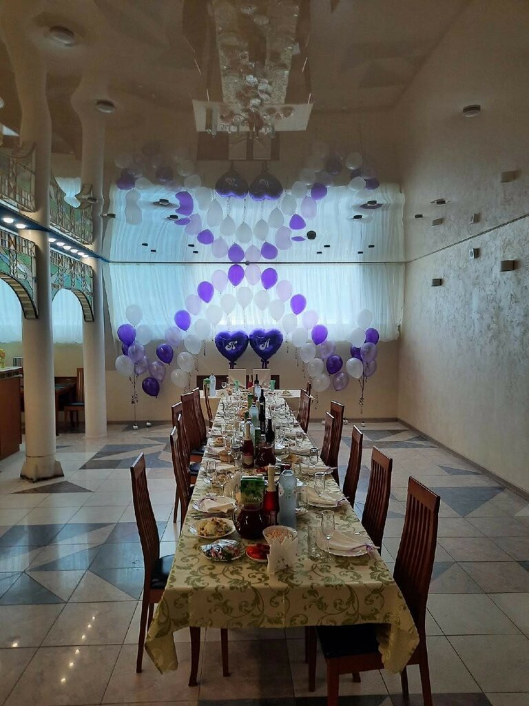 Düğün, toplantı salonu Tais, Hantı‑Mansi Özerk Okrugu, foto