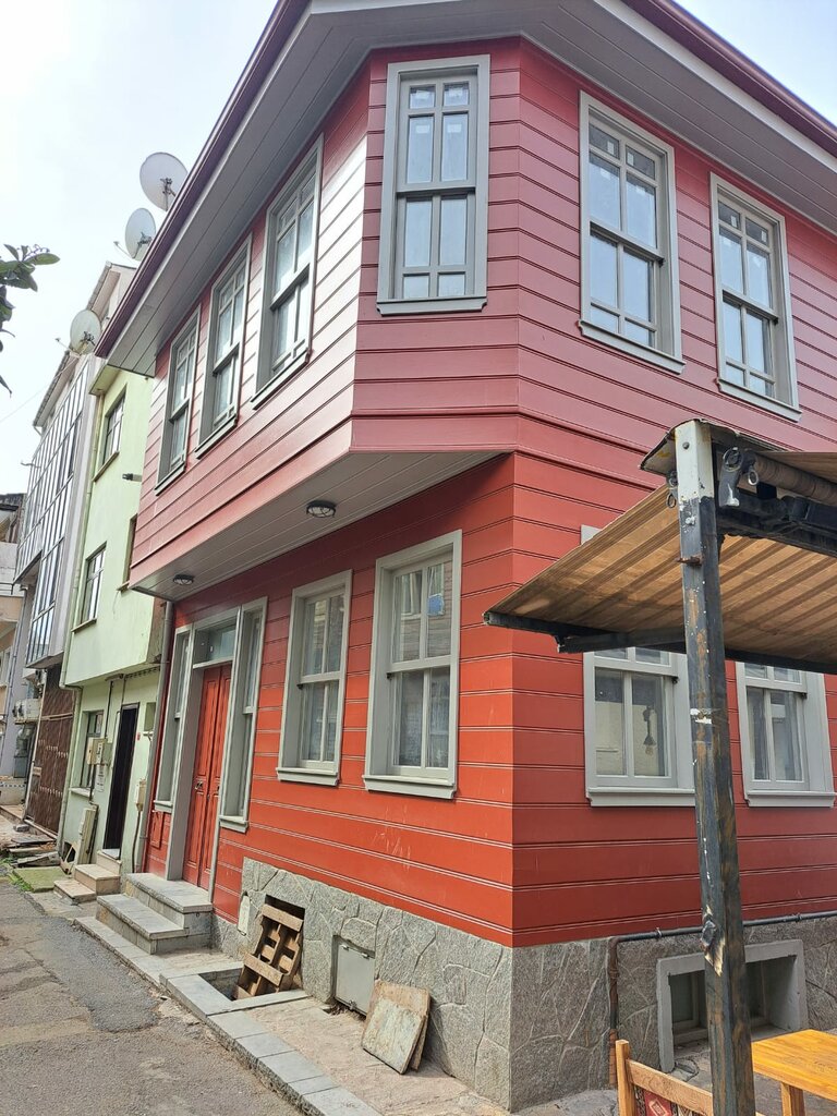 Geri dönüşüm maddeleri Atık Ofisi, İstanbul, foto