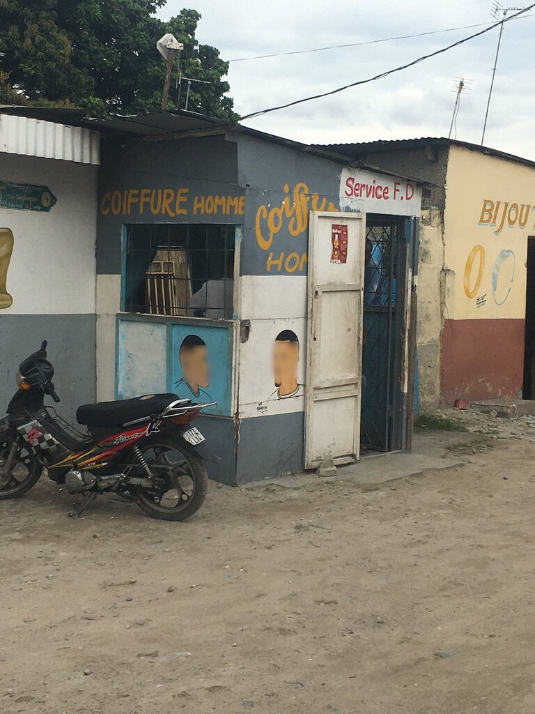 Kuaförler Service F. D, Brazzaville, foto