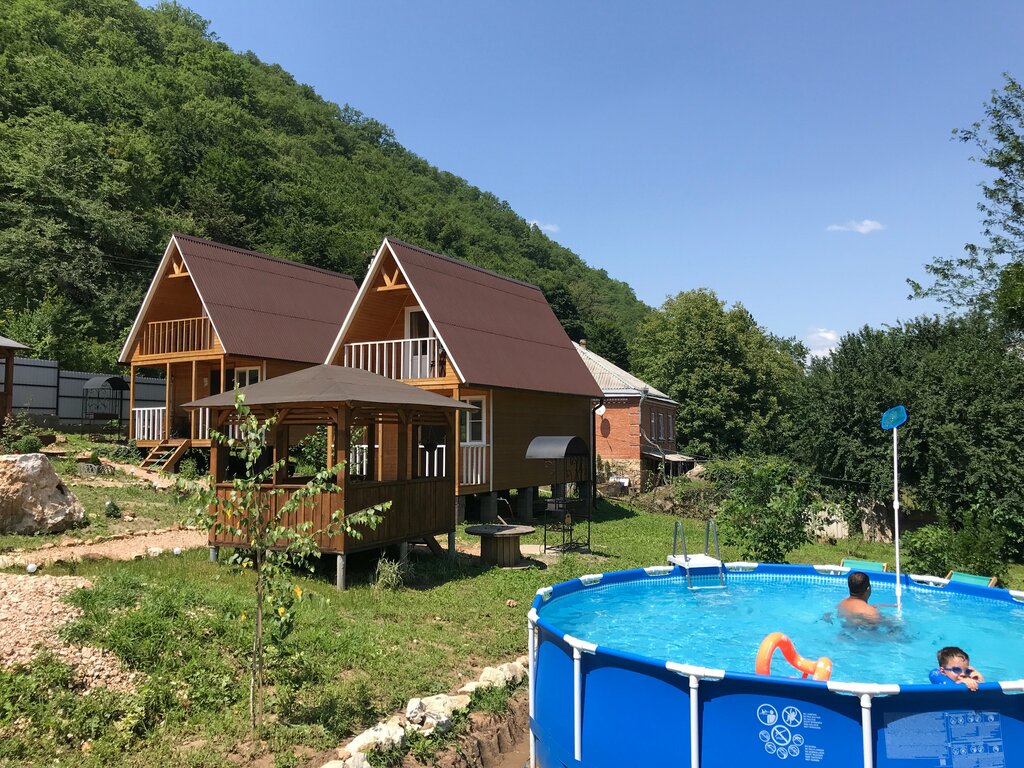 Konuk evi Domik u lesa, Adıge Cumhuriyeti, foto