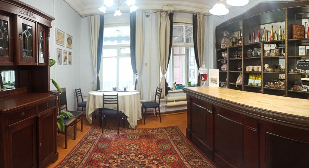 Kahve dükkanları Дом купцов Евреиновых, Ugliç, foto