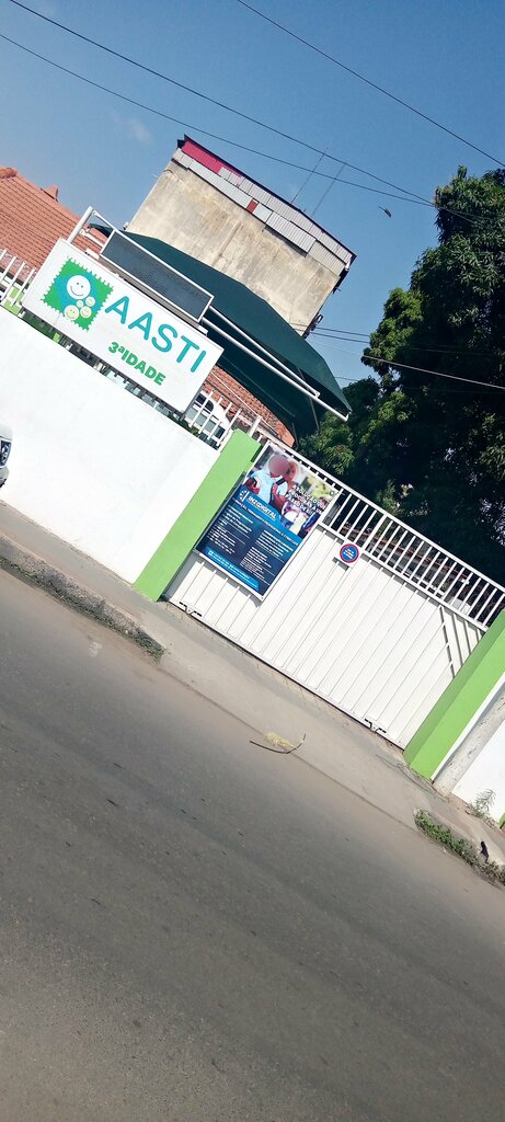 Eğitim merkezleri CIAASTI Centro de Formação Profissional da AASTI, Loanda, foto