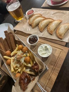 Brewster Pub (1st Leninskaya Street No:45А, Village of Dergayevo), restoran  Moskova ve Moskovskaya oblastından