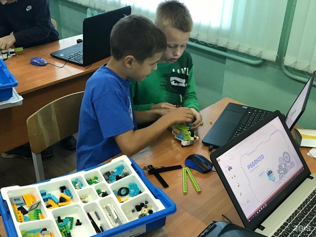 Çocuk ve gençlik merkezleri Робокоd, Ufa, foto