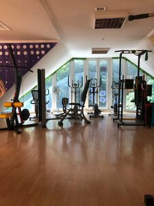 The first Women’s gym (Потёмкинская улица No:29/2), fitness kulüpleri  Simferopol'dan (Akmescit'ten)