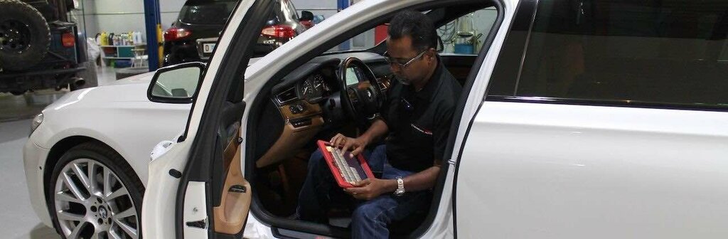 Otomobil servisi Streamline, Dubai, foto