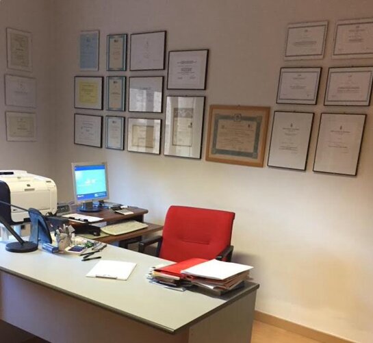 Özel muayenehaneler Nocera Dr. Giovanni, Sicilya, foto