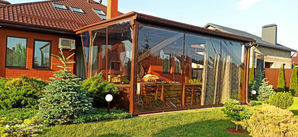 Çerçeve ve çadır yapıları Tent-X, Belgorod, foto