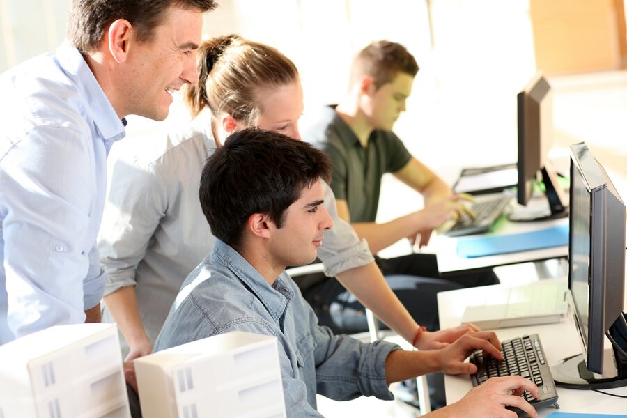 Eğitim merkezleri Hi-TECH Academy, Moskova, foto