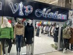 VIP Madam (Soltústik aınalym tas joly No:3), giyim mağazası  Almatı'dan