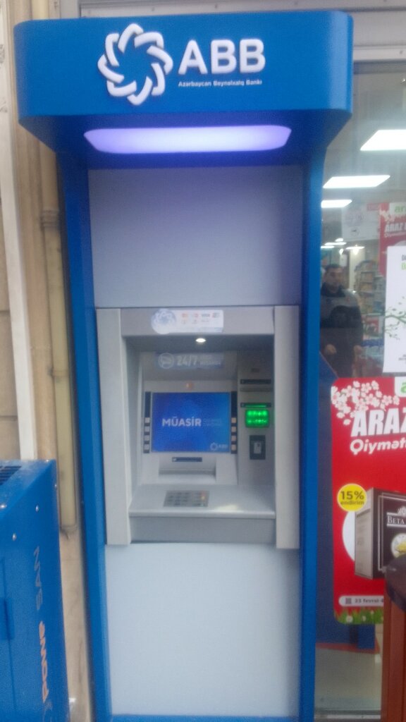 ATM'ler ABB Bankomat, Bakü, foto
