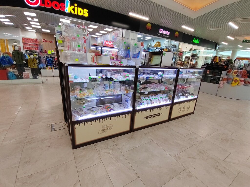 Şekerleme tatlı ve pastacılık ürünleri Konditerskij ryad, Arhangelsk, foto