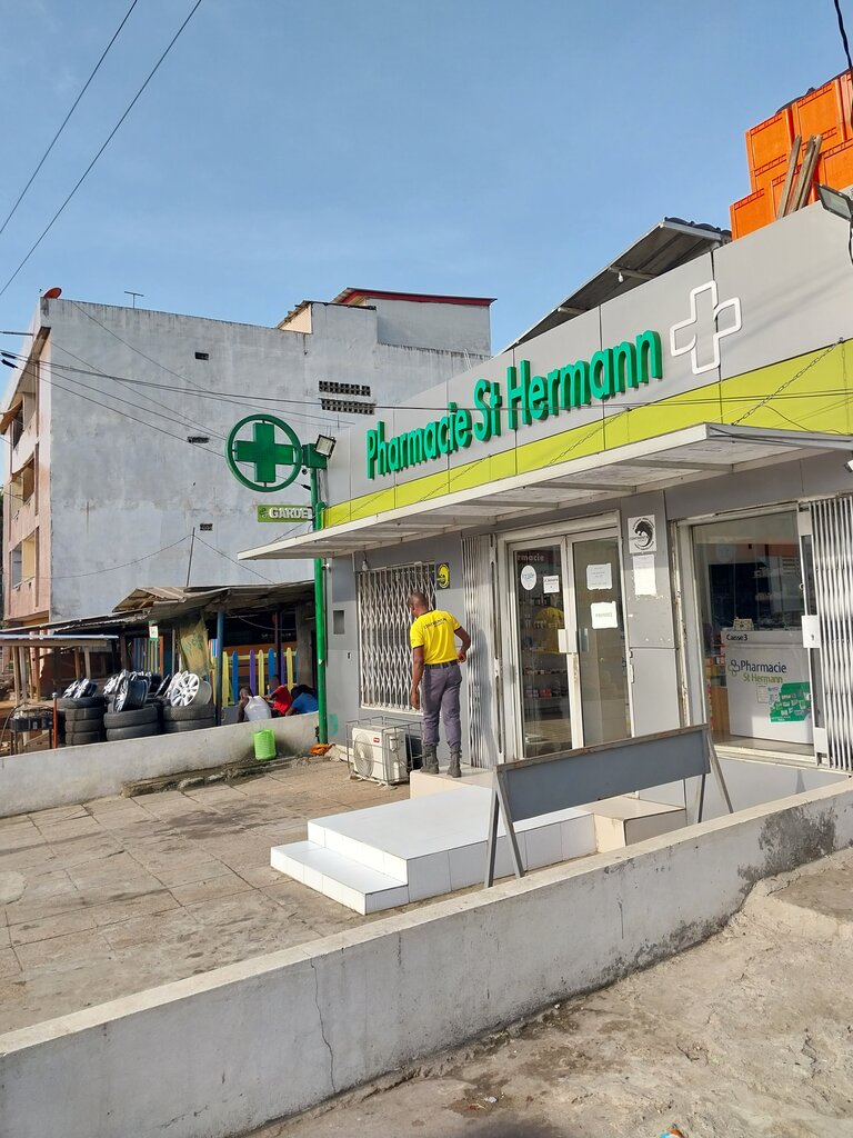 Eczaneler Pharmacie st Hermann, Abican, foto