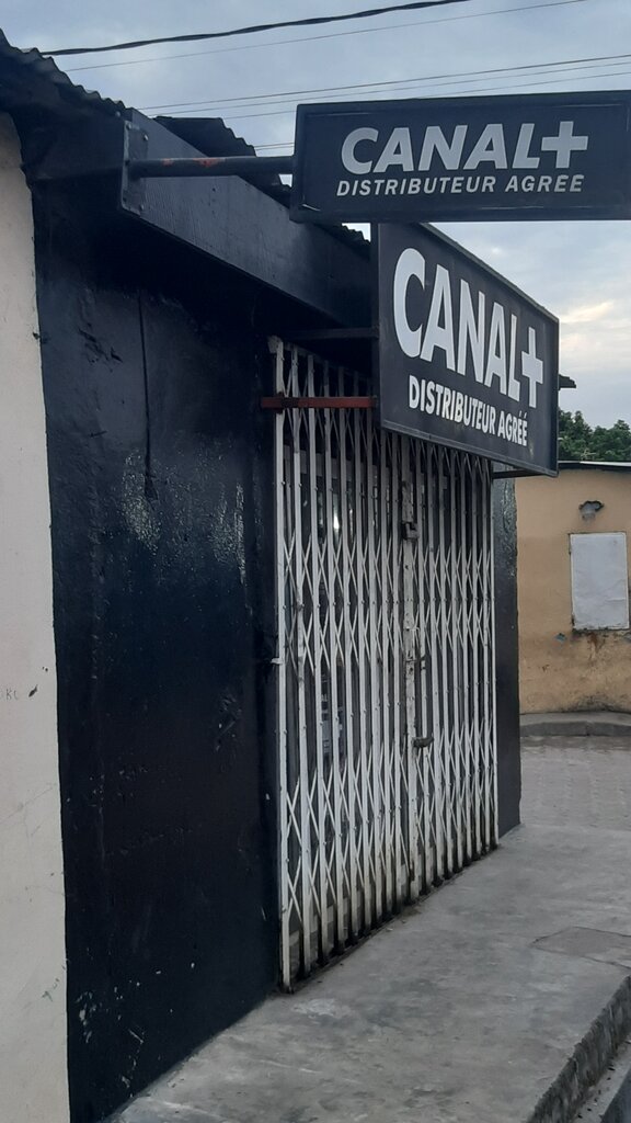 Online mağaza ofisi Canal+, Brazzaville, foto