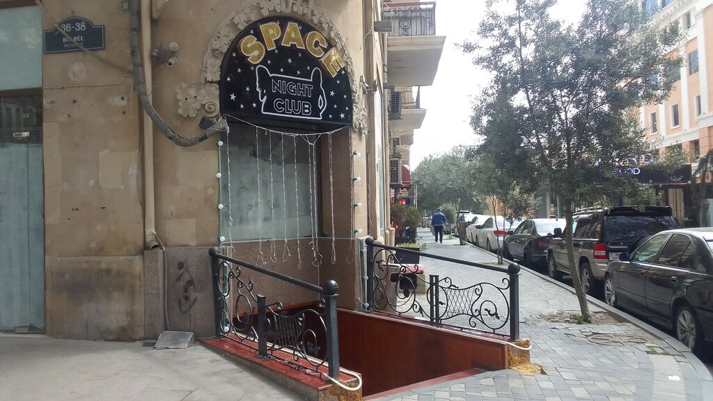 Gece kulüpleri Space, Bakü, foto