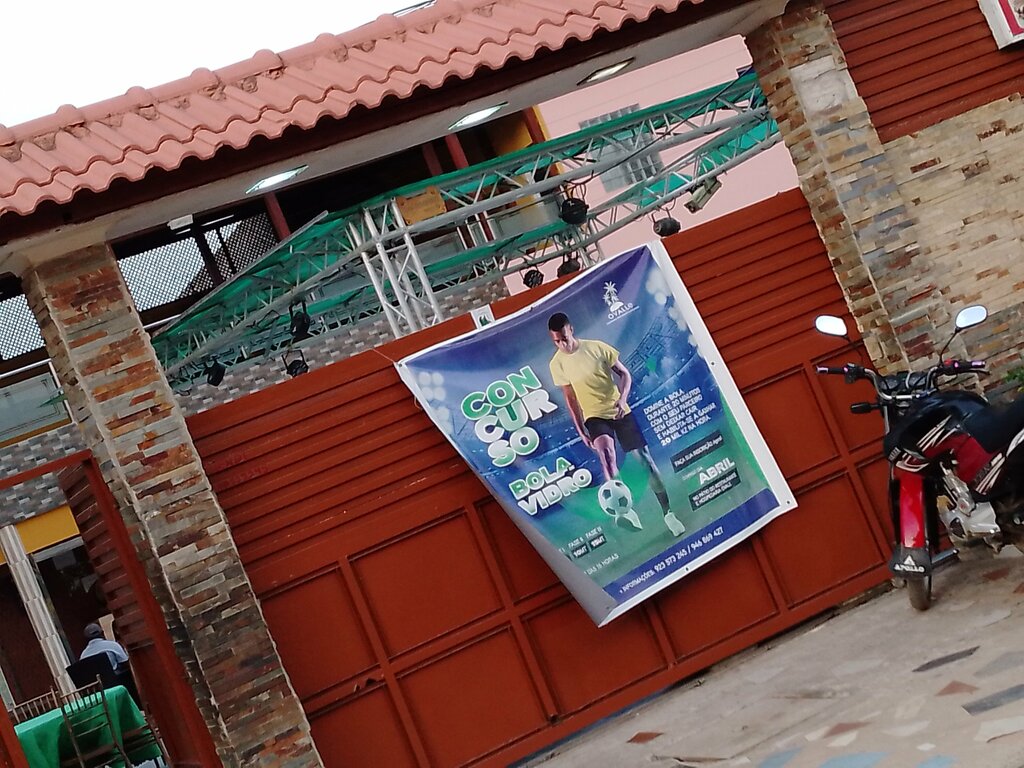 Kafe Salão oval, Loanda, foto