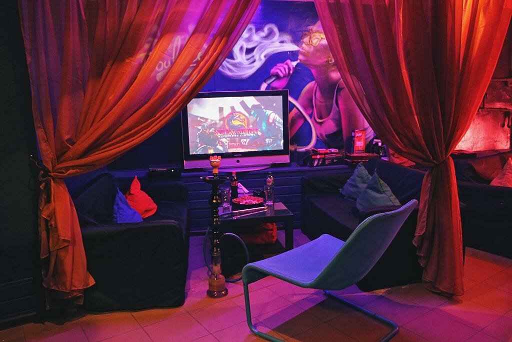 Nargile kafeler Kalyannaya Double, Saint‑Petersburg, foto