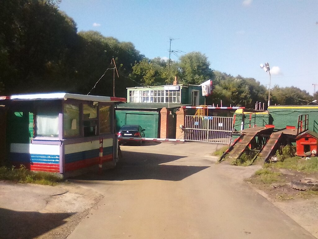 Garajlar Garazhno-stroitelny kooperativ № 13, Moskova, foto