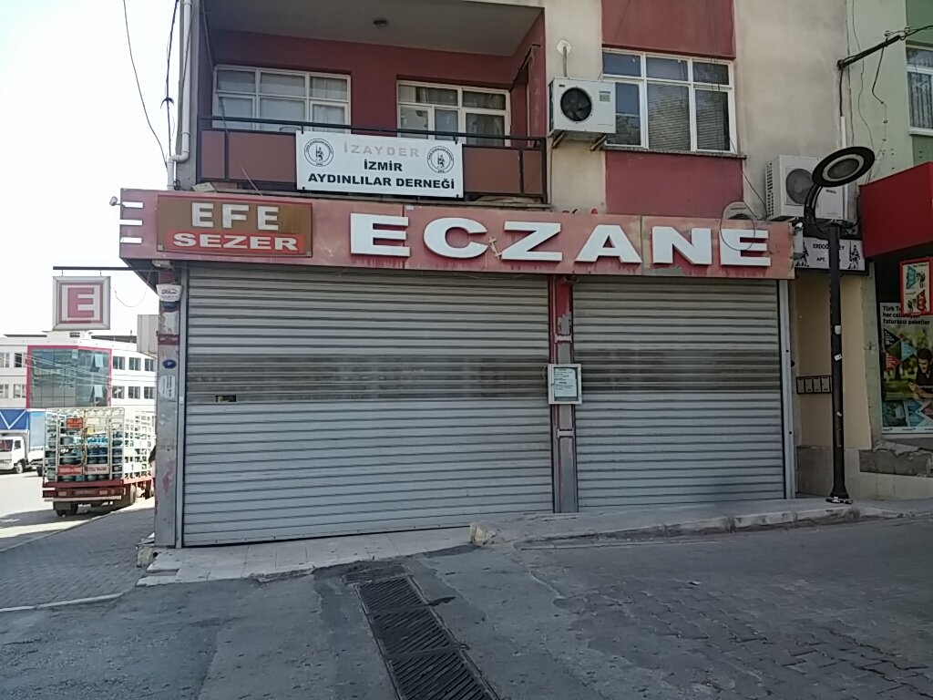 Eczaneler Efe Sezer Eczanesi, İzmir, foto