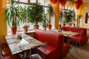 U Aleksandra (ulitsa Lenina No:39), kafe  Pokrov'dan