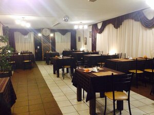 Камелот (prospekt Vingissara No:57), kafe  Volosovo'dan