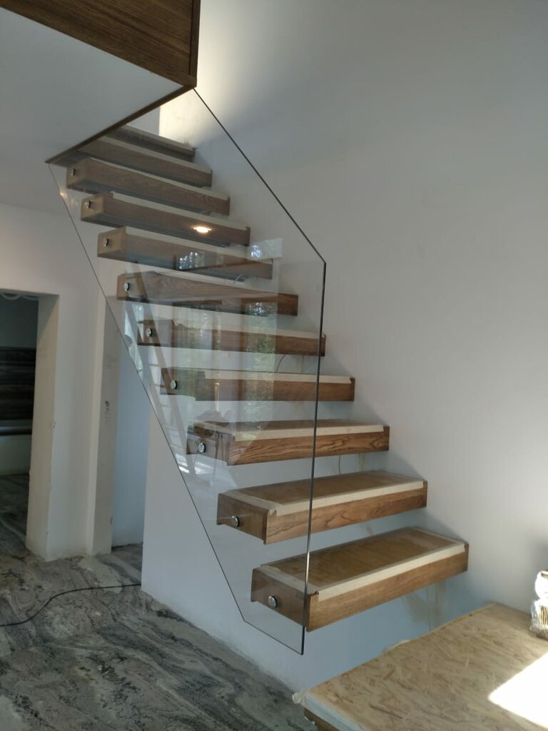 Ayna yapımı ve montaj hizmetleri Zerkala-plus, Moskova, foto