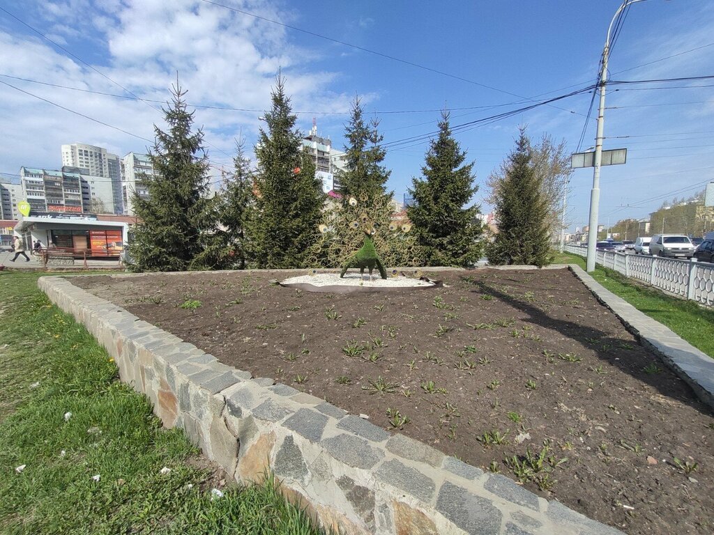 Dekorasyon ve süsleme, onur panosu Клумба Жар-птица, Yekaterinburg, foto