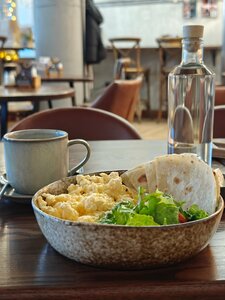 Manufaktura (Kovalikhinskaya Street No:8, Nizhniy Novgorod), kafe  Nijni Novgorod'dan