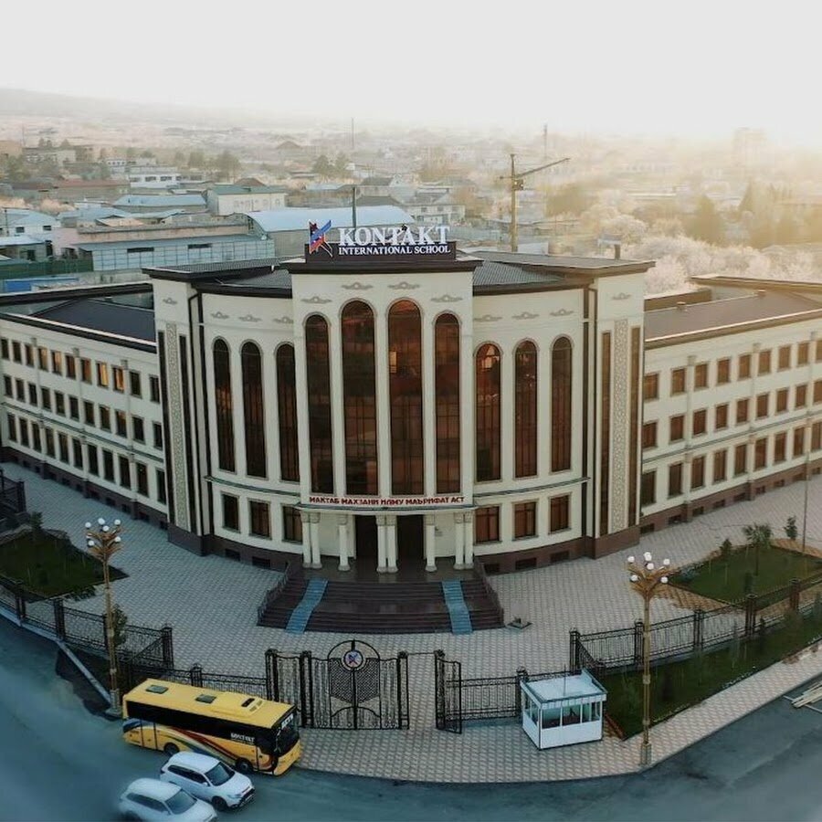 Ortaokul Kontakt International School, İsfere, foto