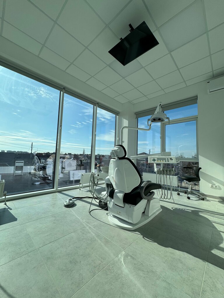 Özel ağız ve diş sağlığı klinikleri ve muayenehaneleri Mega Stom, Krasnodar, foto