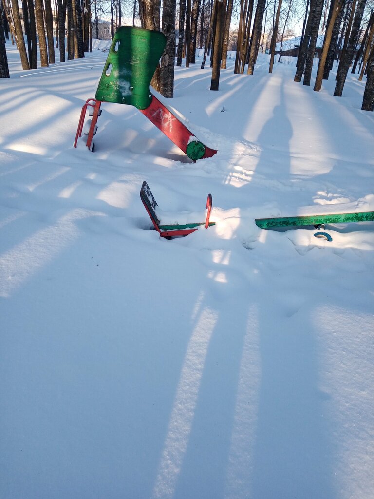 Oyun alanı Playground, Kirovskaya oblastı, foto
