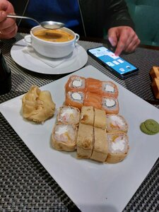 Sushi-nyam (Pionerskaya ulitsa No:24В, Lukhovitsy), suşi restoranı  Luhovitsy'den