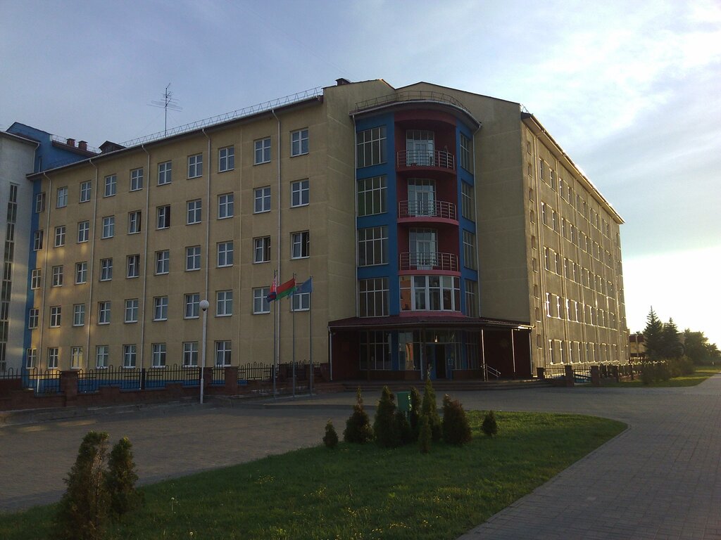 Yurtlar Obshchezhitiye Kazarmennogo Tipa Komandno-Inzhenernogo Instituta MChS RB, Minsk, foto