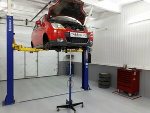 Fit Service (ulitsa Yunosti No:35с1, Sosnovoborsk), otomobil servisi  Krasnoyarski krayından