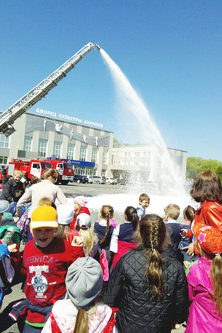 Fen lisesi, sosyal bilimler lisesi Gimnazia № 10 Lik, Nevinnomissk, foto
