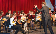 Müzik okulları ve konservatuarlar Detskaya muzykalnaya shkola № 2, Noyabrsk, foto