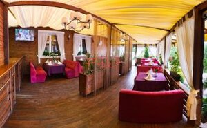 Fiolet (Valentynivska vulytsia No:46Ак1), restoran  Harkiv'den