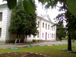 Srednyaya shkola № 2 g. Soltsy (Sovetskiy prospekt No:7), ortaokul  Soltsy'den