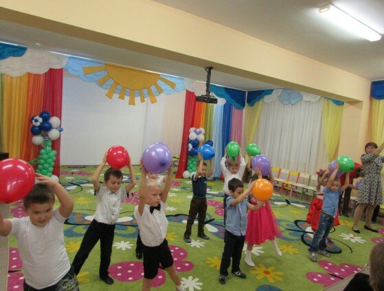 Anaokulları Munitsipalnoye kazennoye doshkolnoye obrazovatelnoye uchrezhdeniye Obukhovsky detsky sad № 2 Ulybka, Sverdlovskaya oblastı, foto