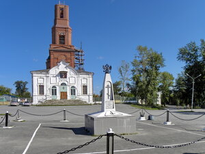 Погибшим морякам Российского флота (Sverdlovsk Region, Sysertskiy munitsipalny okrug, Sysertskaya sotnya), anıt, heykel  Sysert'ten