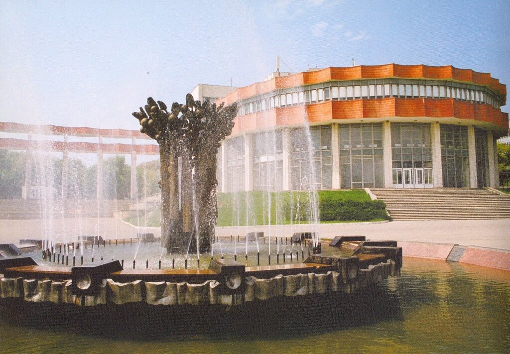 Kültür ocakları Palatul de Cultură al Feroviarilor, Kişinev, foto