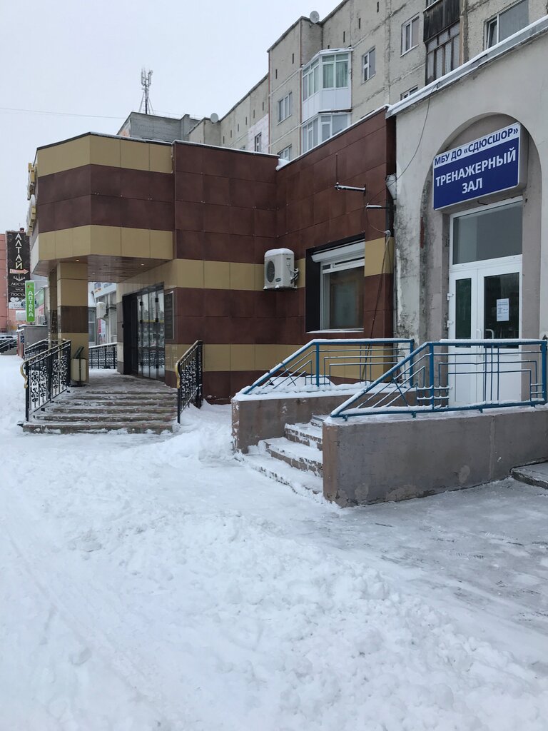 Spor ve jimnastik salonları Trenazherny tsentr Zdorovye, Noyabrsk, foto