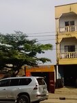 Carrefour (Brazzaville, Commune de Moungali), jant ve lastikçiler  Brazzaville'den